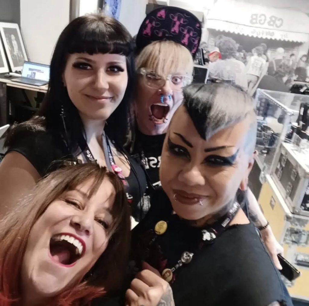 Punk Rock Music Jennifer Finch Tour Guide Wrap Report - Jennifer Finch